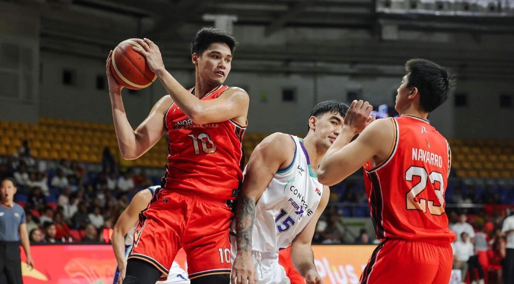 Arvin Tolentino shines with 51 points as NorthPort overpowers