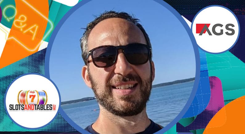 "There are reviews written by experts but hardly any written by players ...